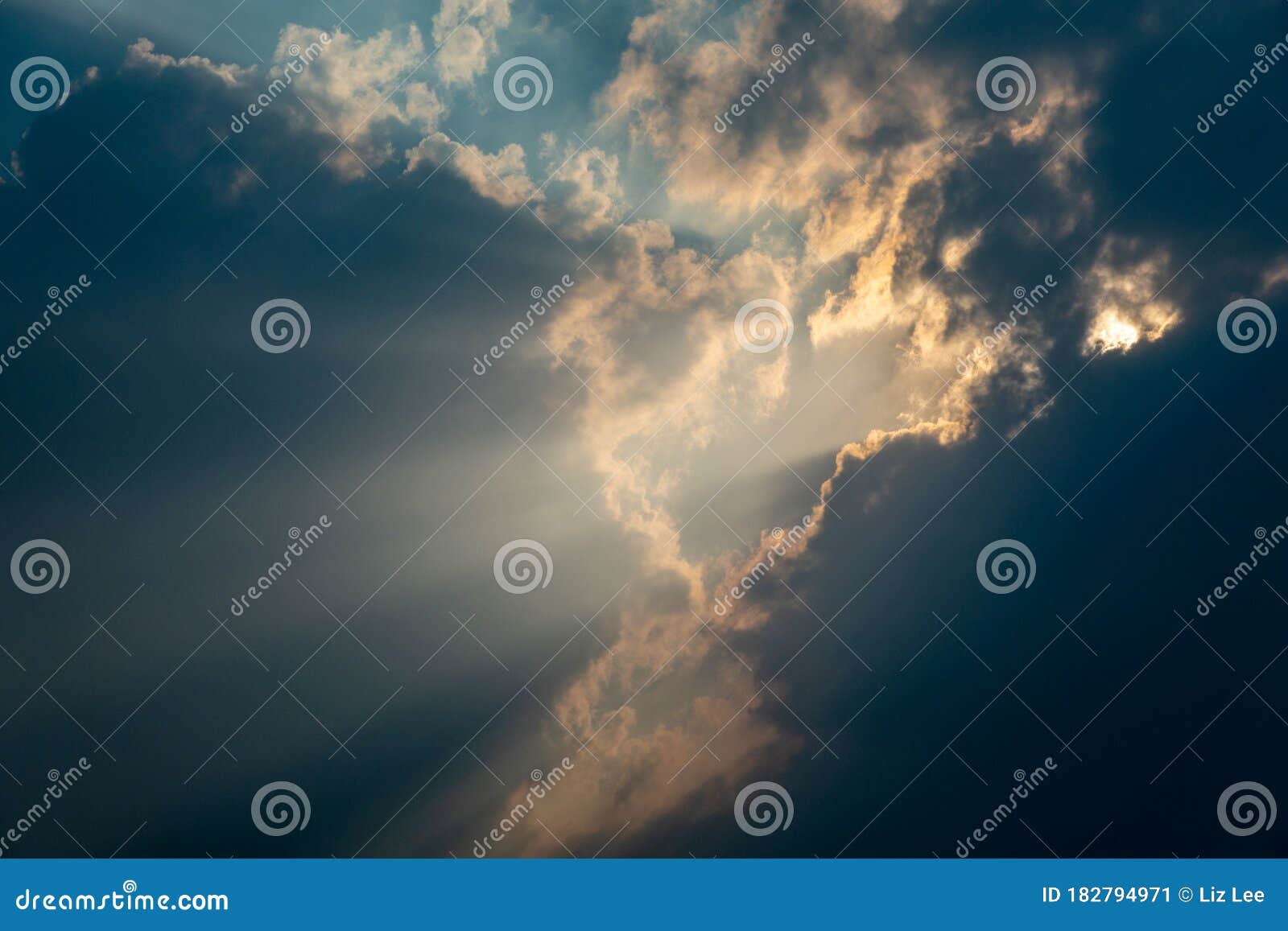 Dramatic Evening Sky at Sunset Stock Image - Image of horizon, dust ...