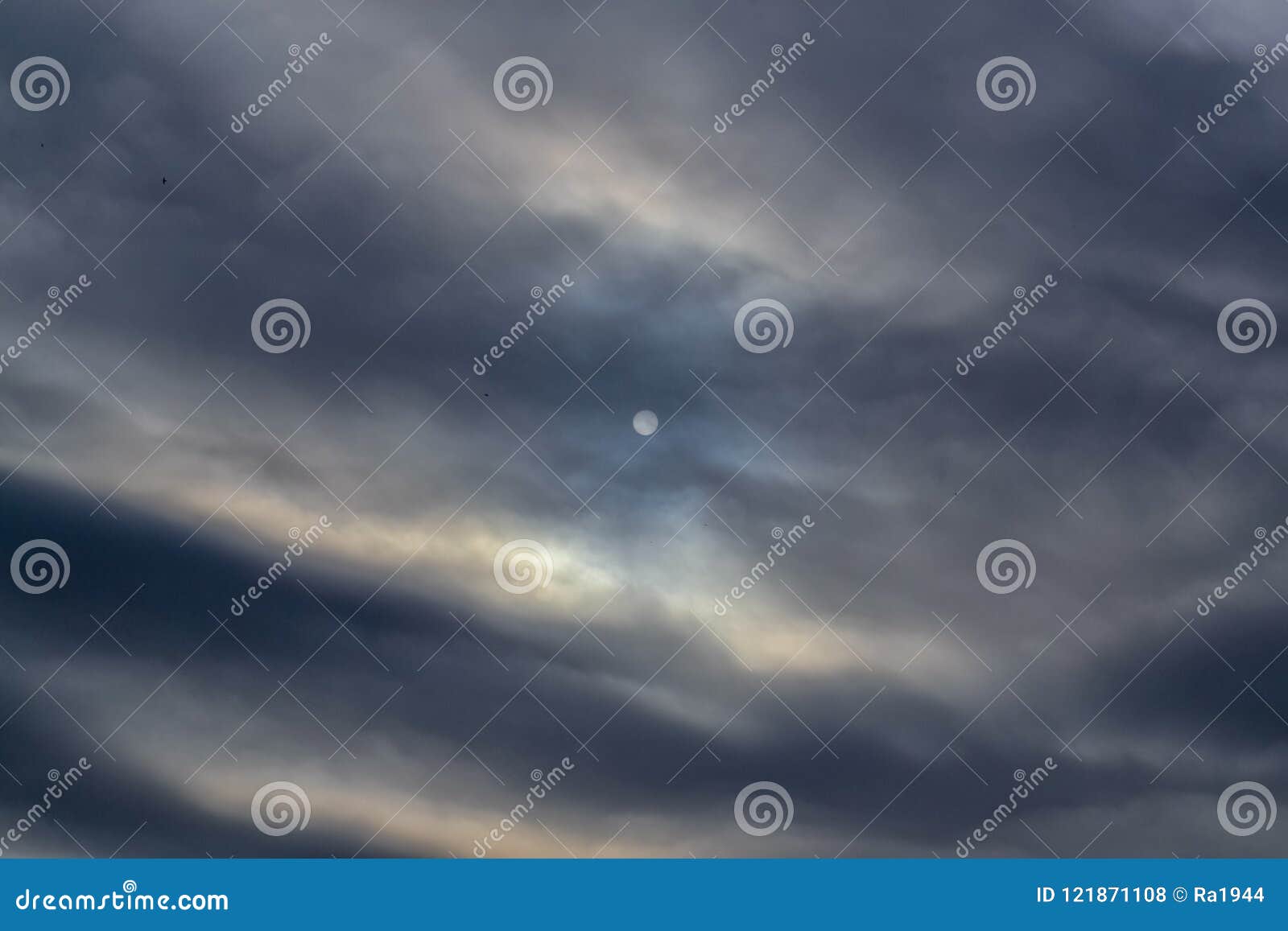 Dramatic Impressive and Beautiful Background, Texture. Sun Bright ...