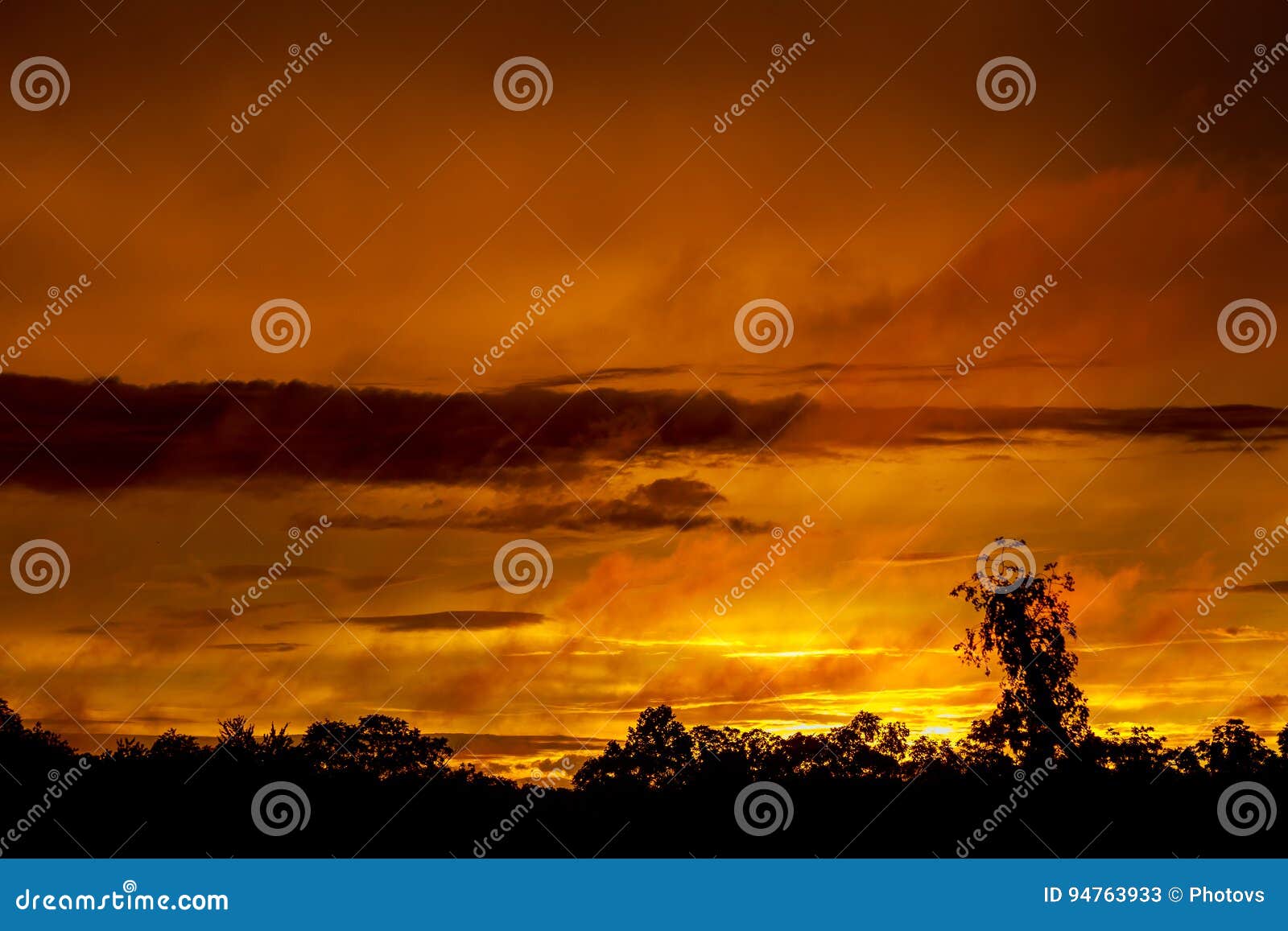 Dramatic Pink sky sunset stock image. Image of purple - 94763933