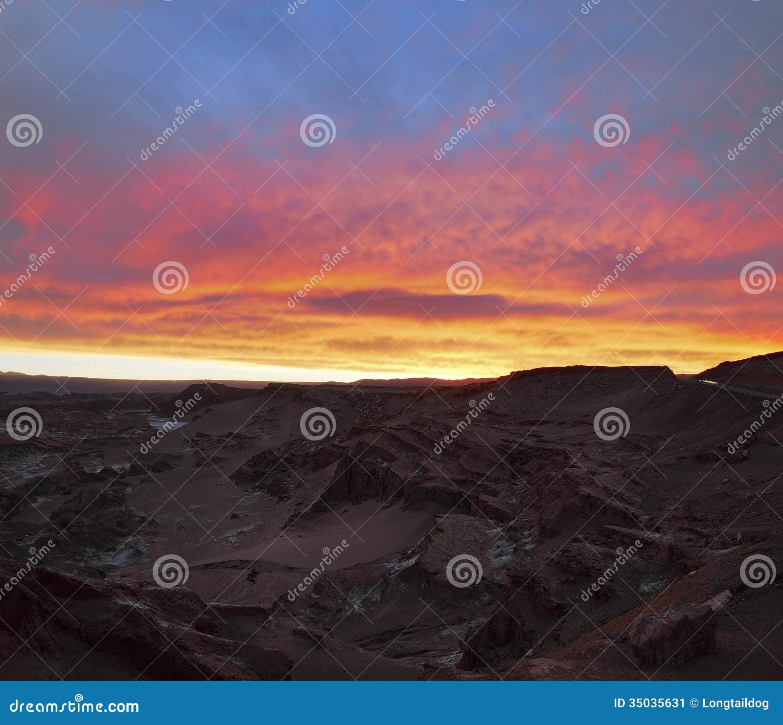 Dramatic red clouds stock image. Image of park, plain - 35035631