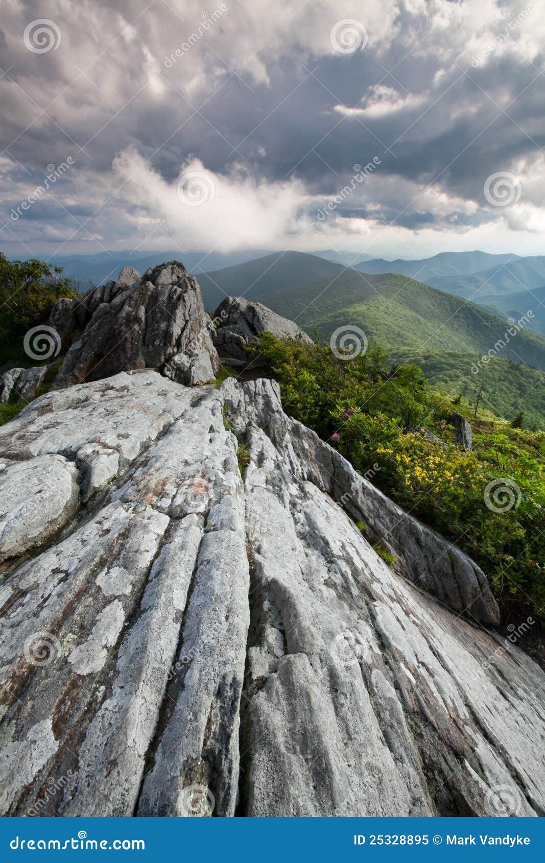 Dramatic Rock Outcrop Blue Ridge Mountains Stock Image - Image of rock ...