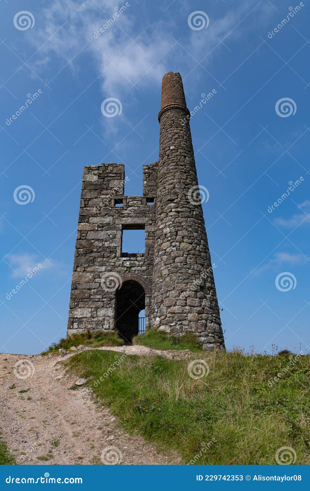 The Famous Ding Tin Mine, Cornwall Stock Image - Image of west ...