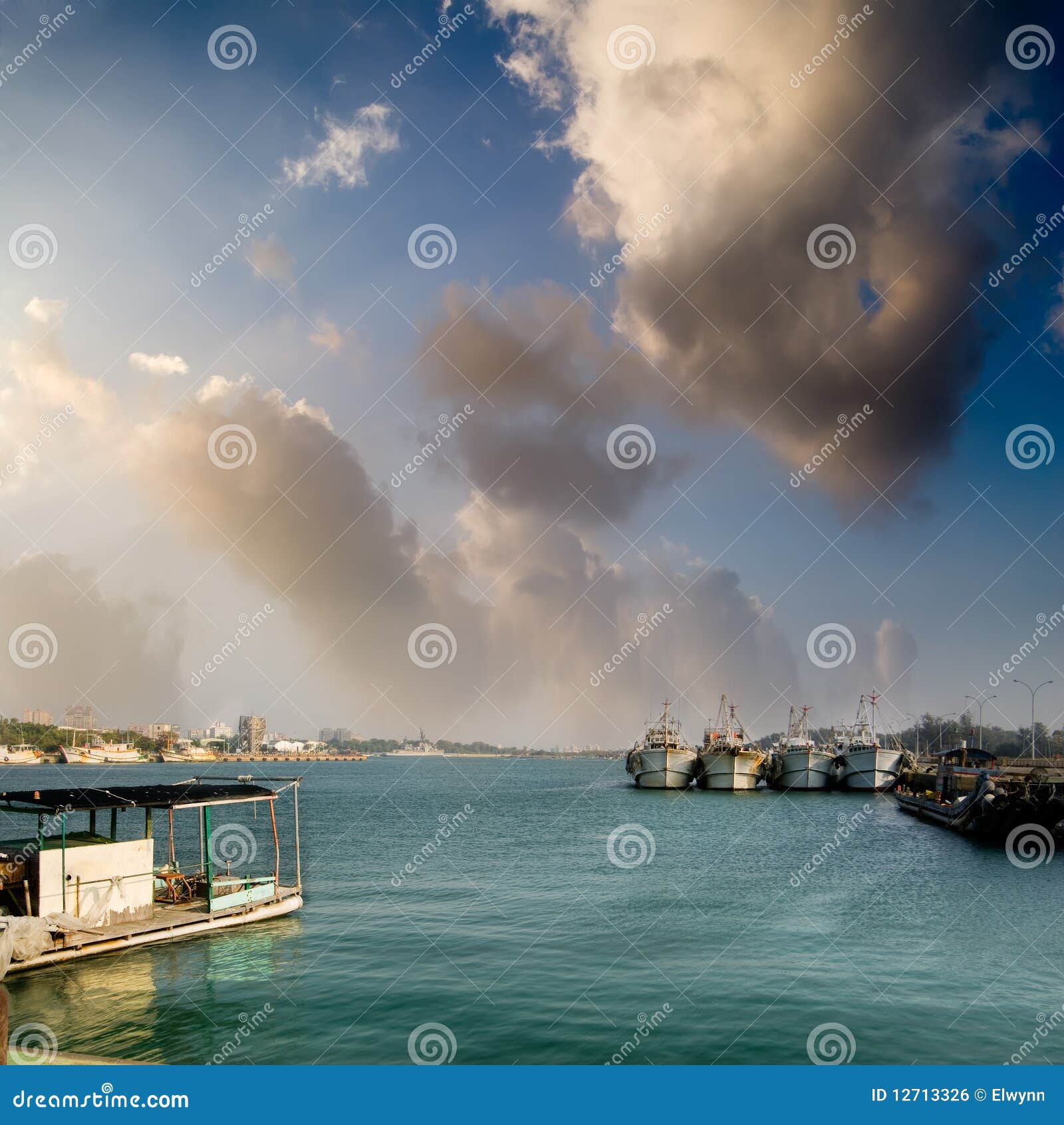 Dramatic scenery stock photo. Image of cityscape, clean - 12713326