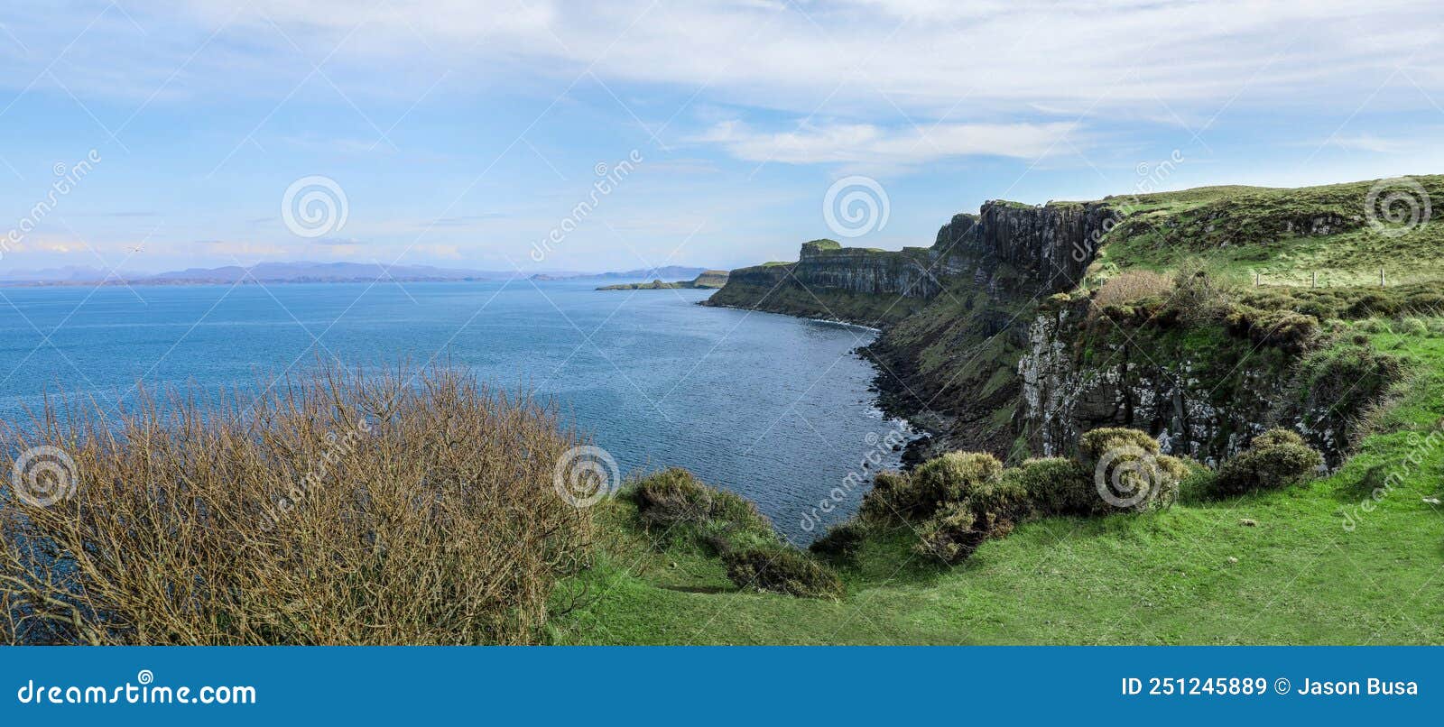 Ocean Cliffs of the Isle of Skye in Scotland Stock Image - Image of ...