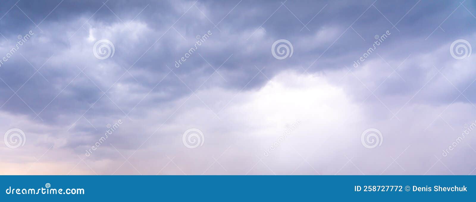 Dramatic Sky Background. Stormy Clouds in Dark Sky. Moody Cloudscape ...