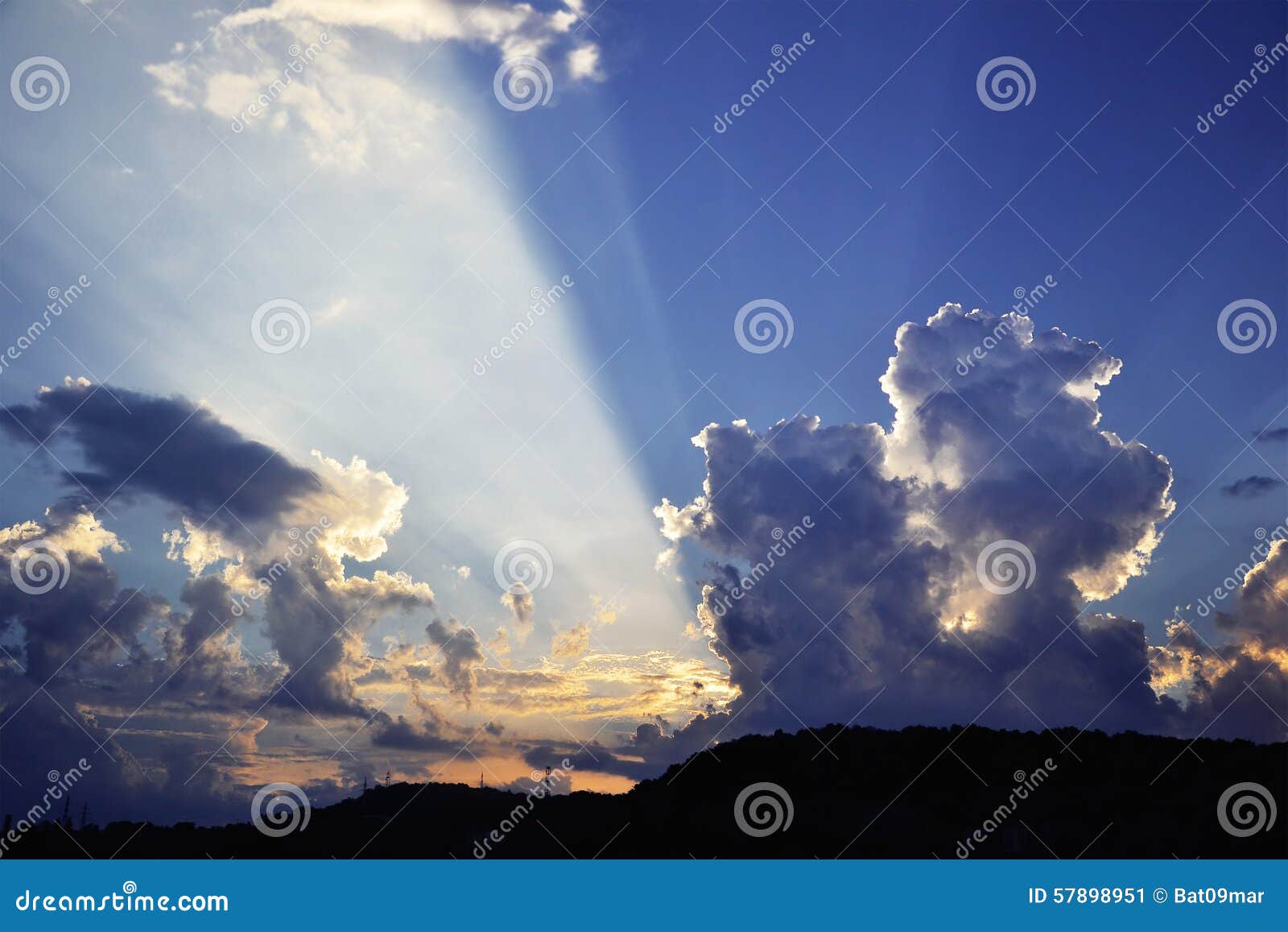 Dramatic Sky with Sunbeams and Dynamic Clouds at Sunset Stock Image ...