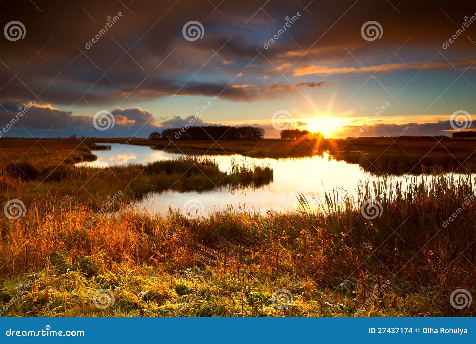 Dramatic sunrise over lake stock photo. Image of morning - 27437174