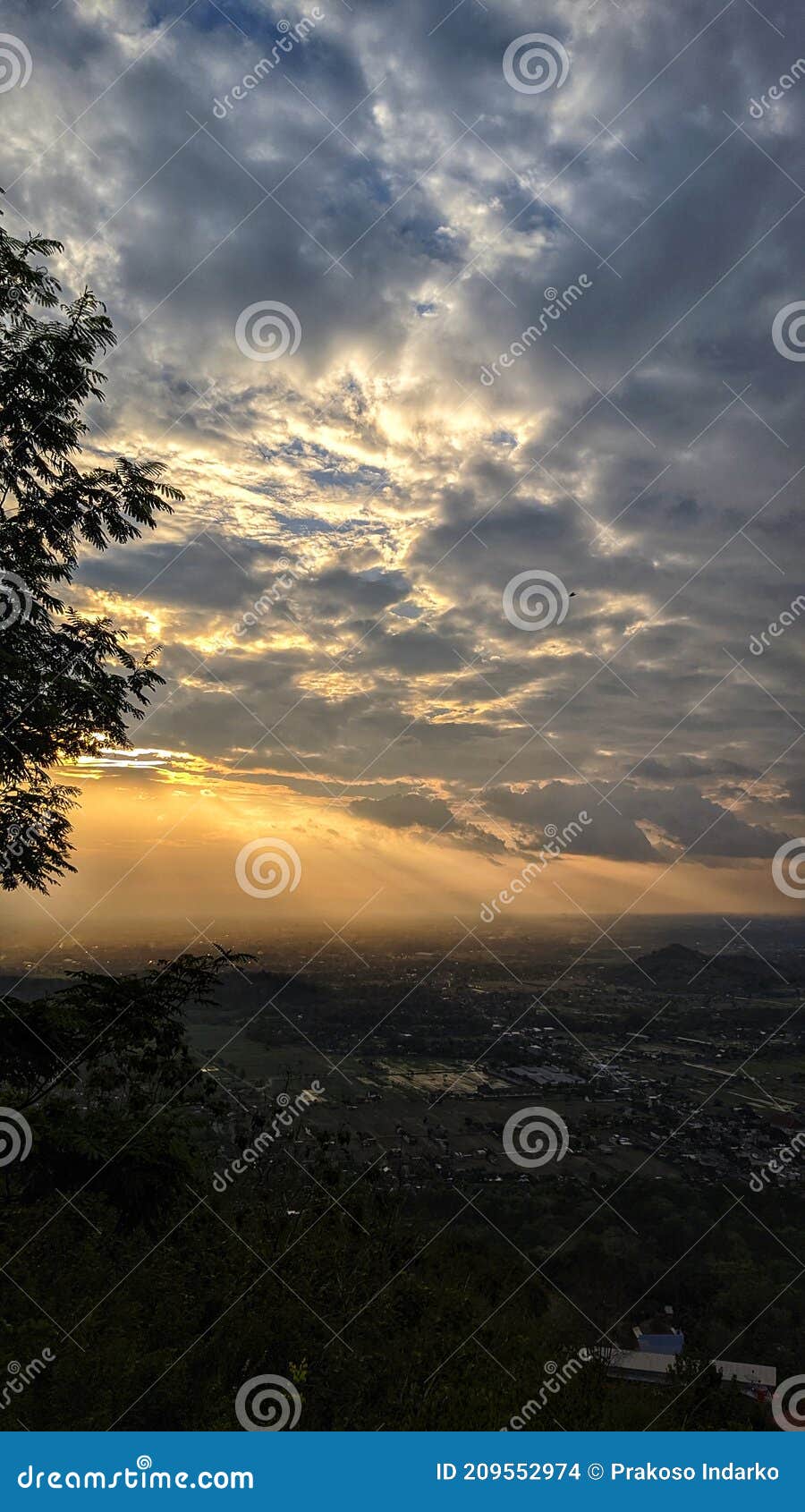 Dramatic Sunset at High Altitude Stock Photo - Image of dramatic ...