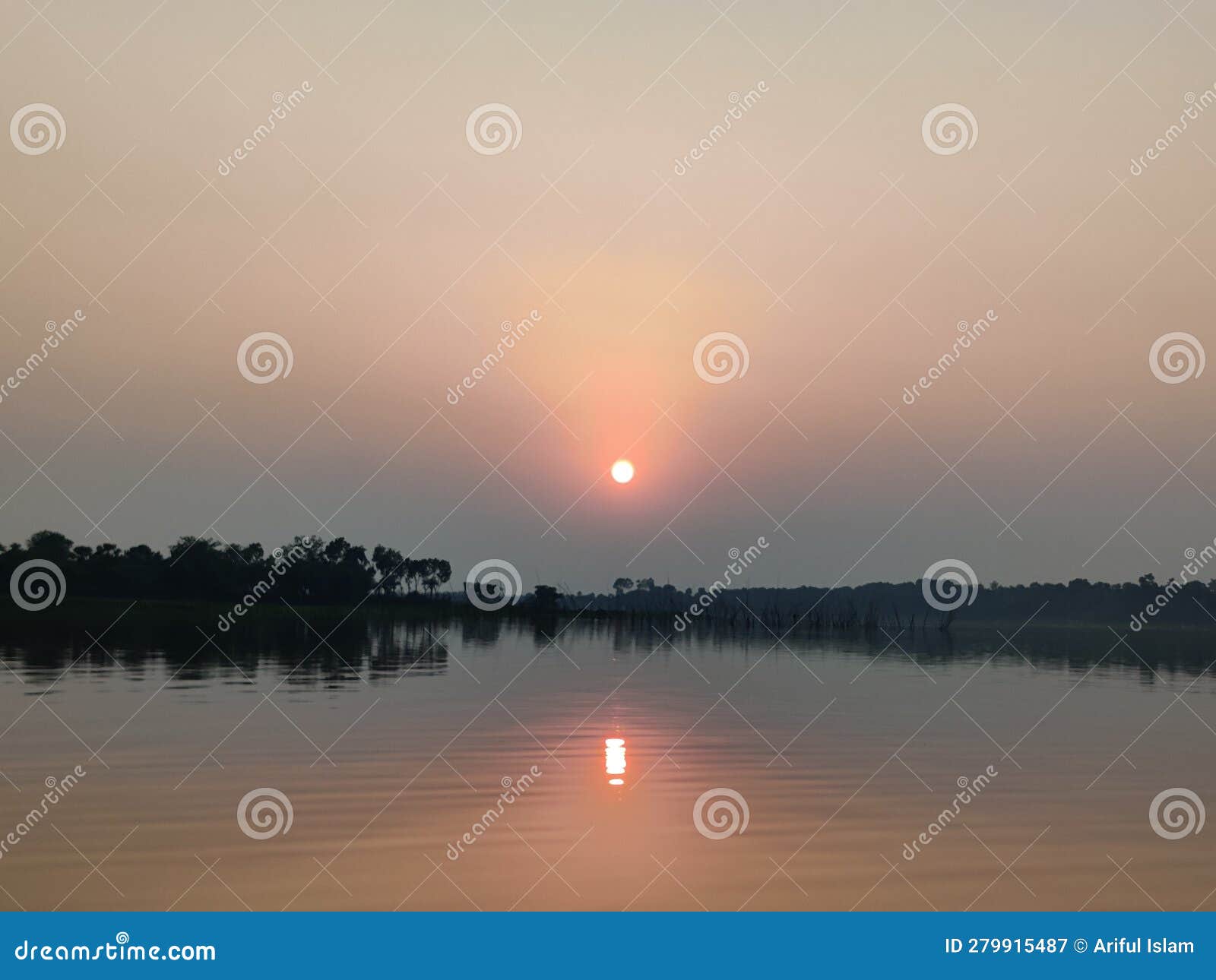 Beautiful Setting Sun and Blue Sky Stock Image - Image of green ...