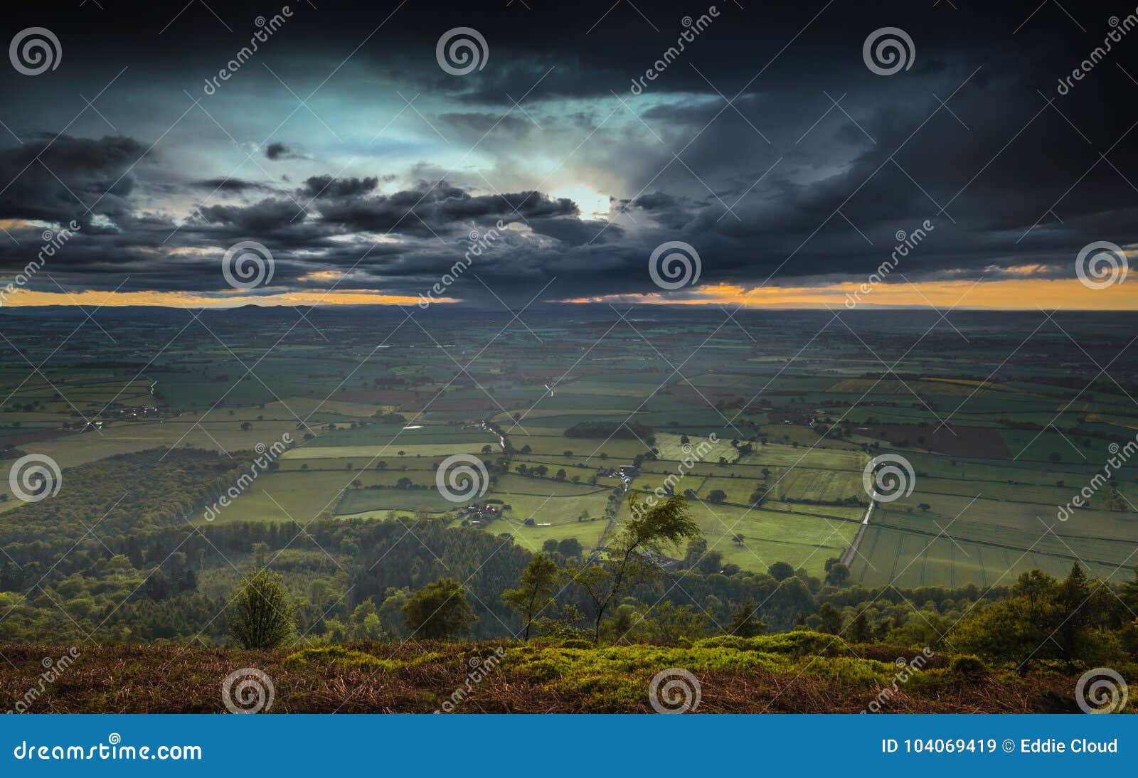 Dramatic Sunset Over British Countryside Stock Image - Image of ...
