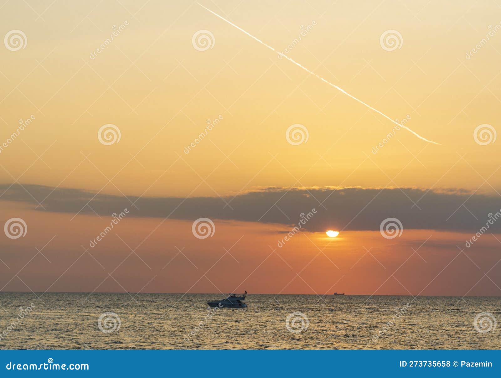Dramatic Sunset Over the Ocean. Nature Stock Photo - Image of resort ...