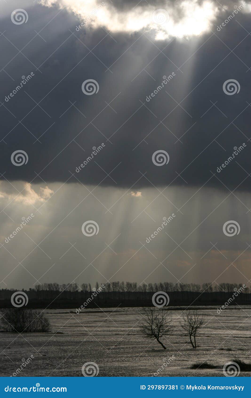 Dramatic sunset sky stock image. Image of nature, water - 297897381