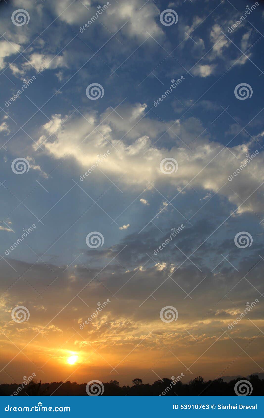 Dramatic Sunset Sky, Vertical Format Stock Image - Image of scene ...