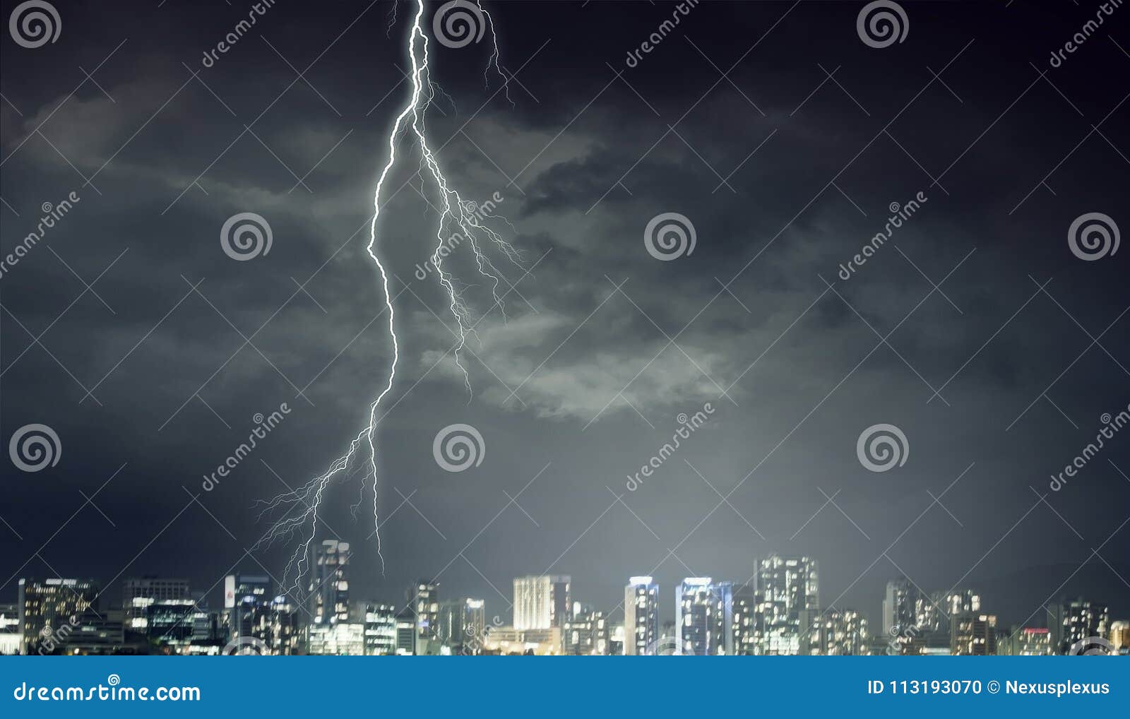 Dramatic Thunder Background Stock Photo - Image of power, dramatic ...