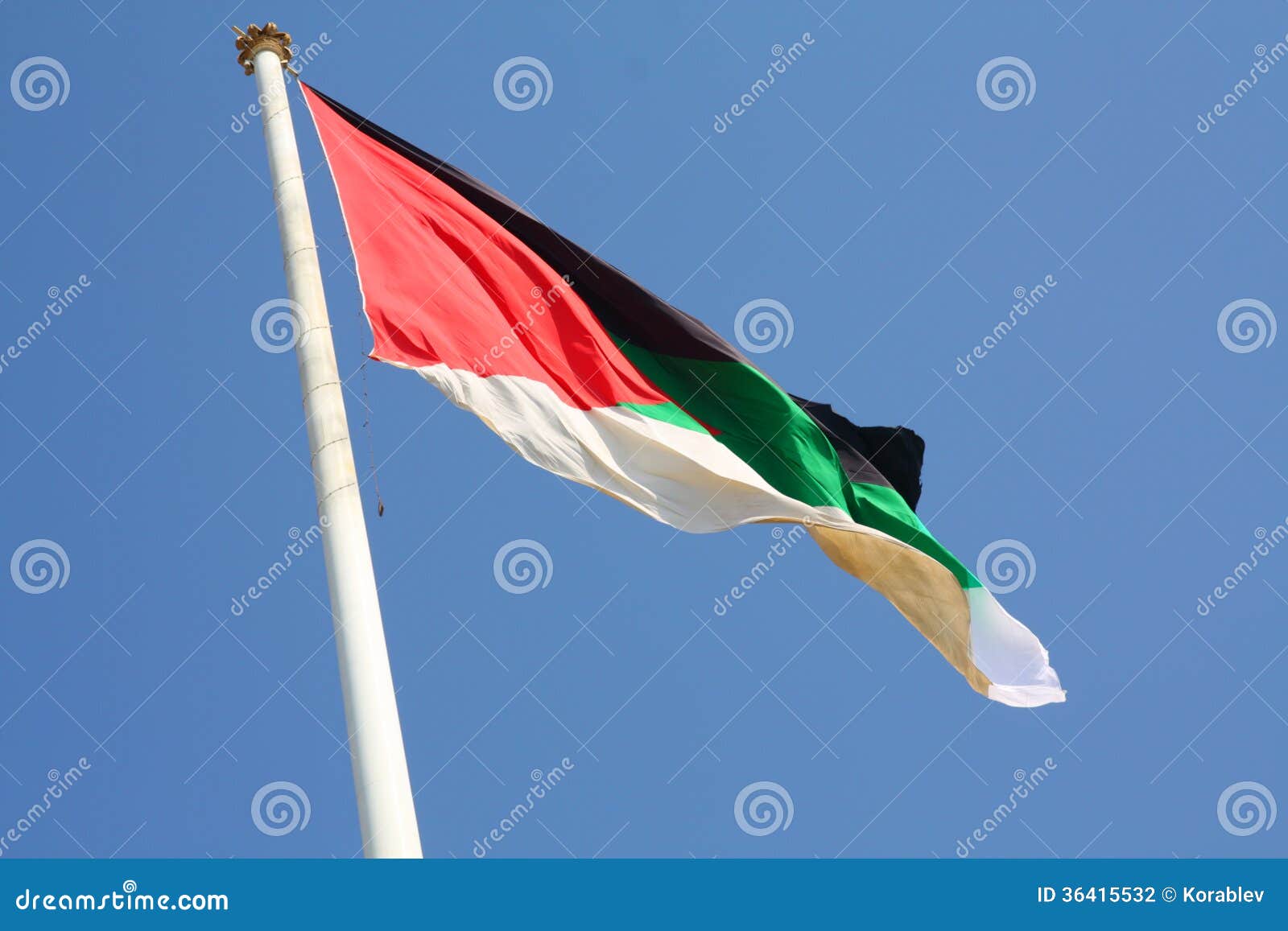 Drapeau Arabe Dans Aqaba, Jordanie Photo stock - Image du symbole, ciel ...