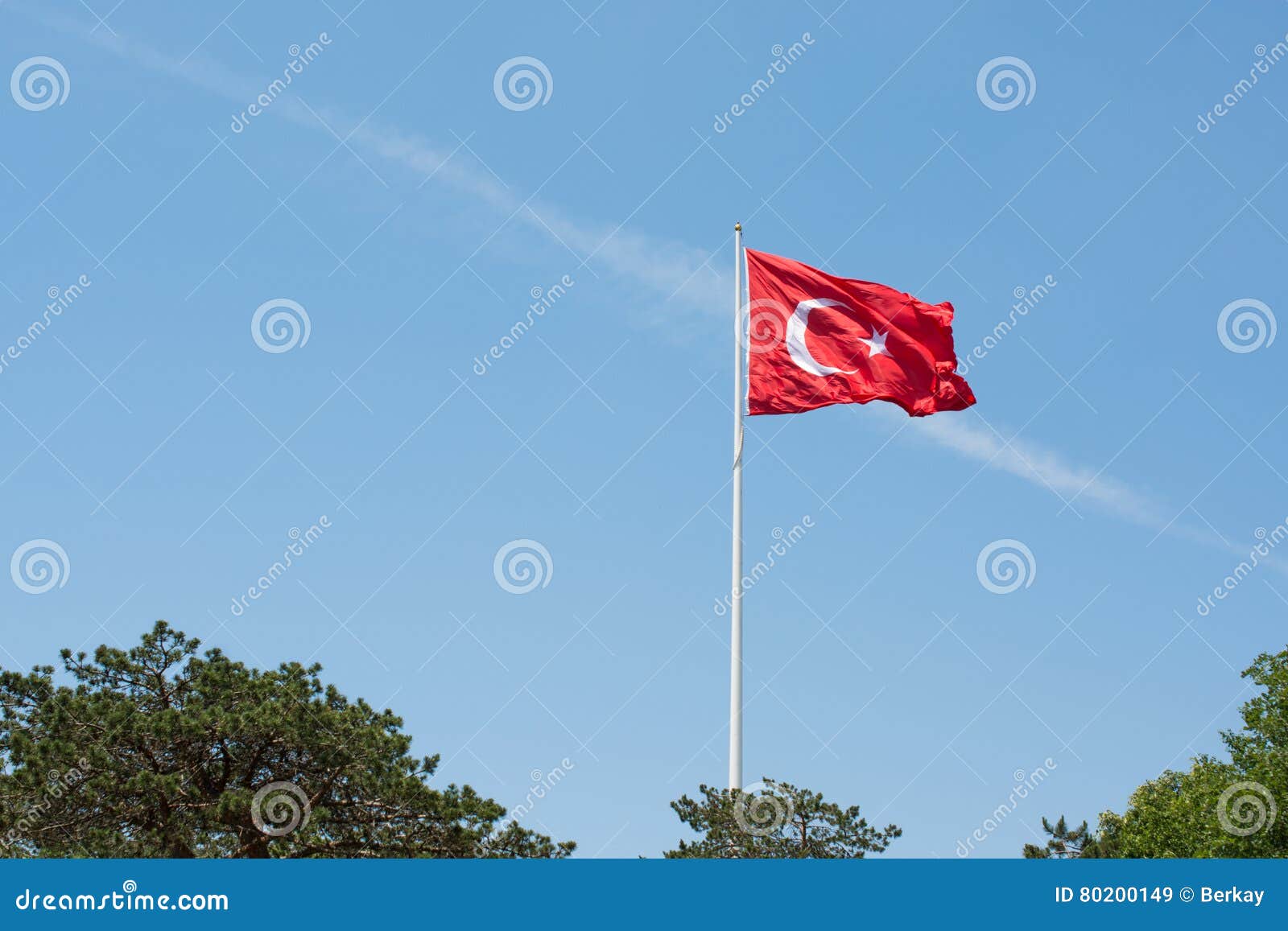 Drapeau national turc image stock. Image du rouge, remparts - 80200149