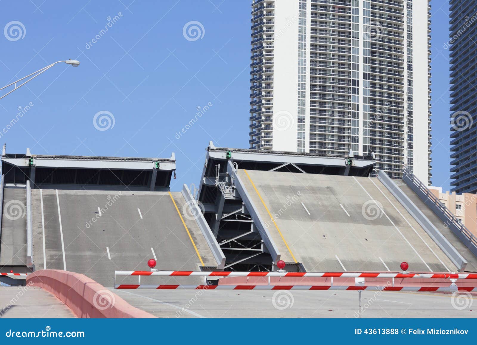 Draw bridge opening stock photo. Image of hallandale - 43613888