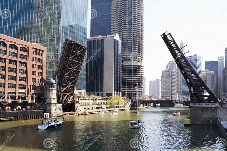 Draw bridges of Chicago stock image. Image of sightseeing - 2410473
