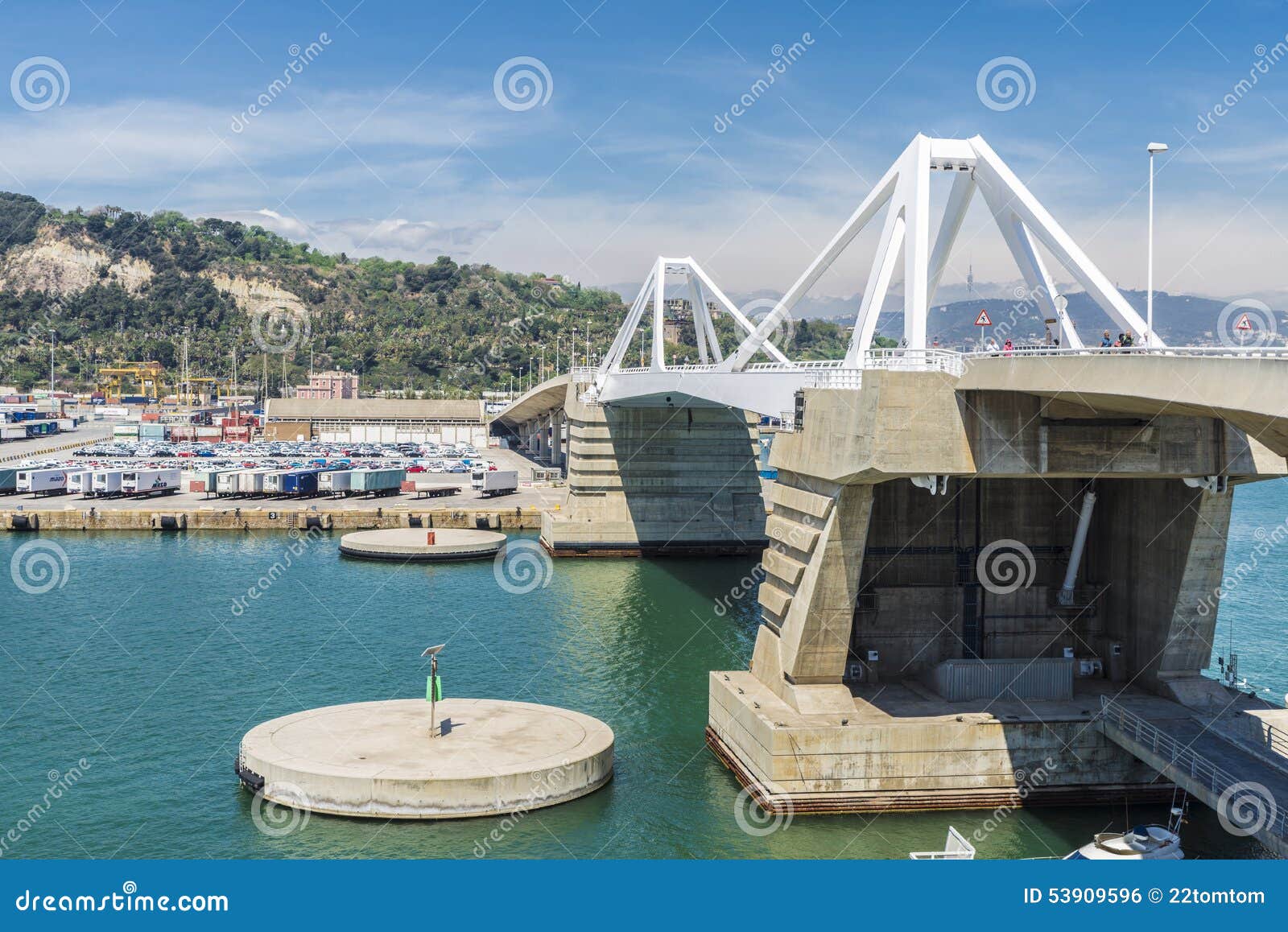 Drawbridge in Barcelona editorial photo. Image of landscape - 53909596