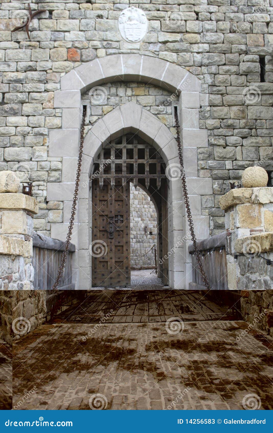 Drawbridge Medieval Do Castelo Imagem de Stock - Imagem de grande ...