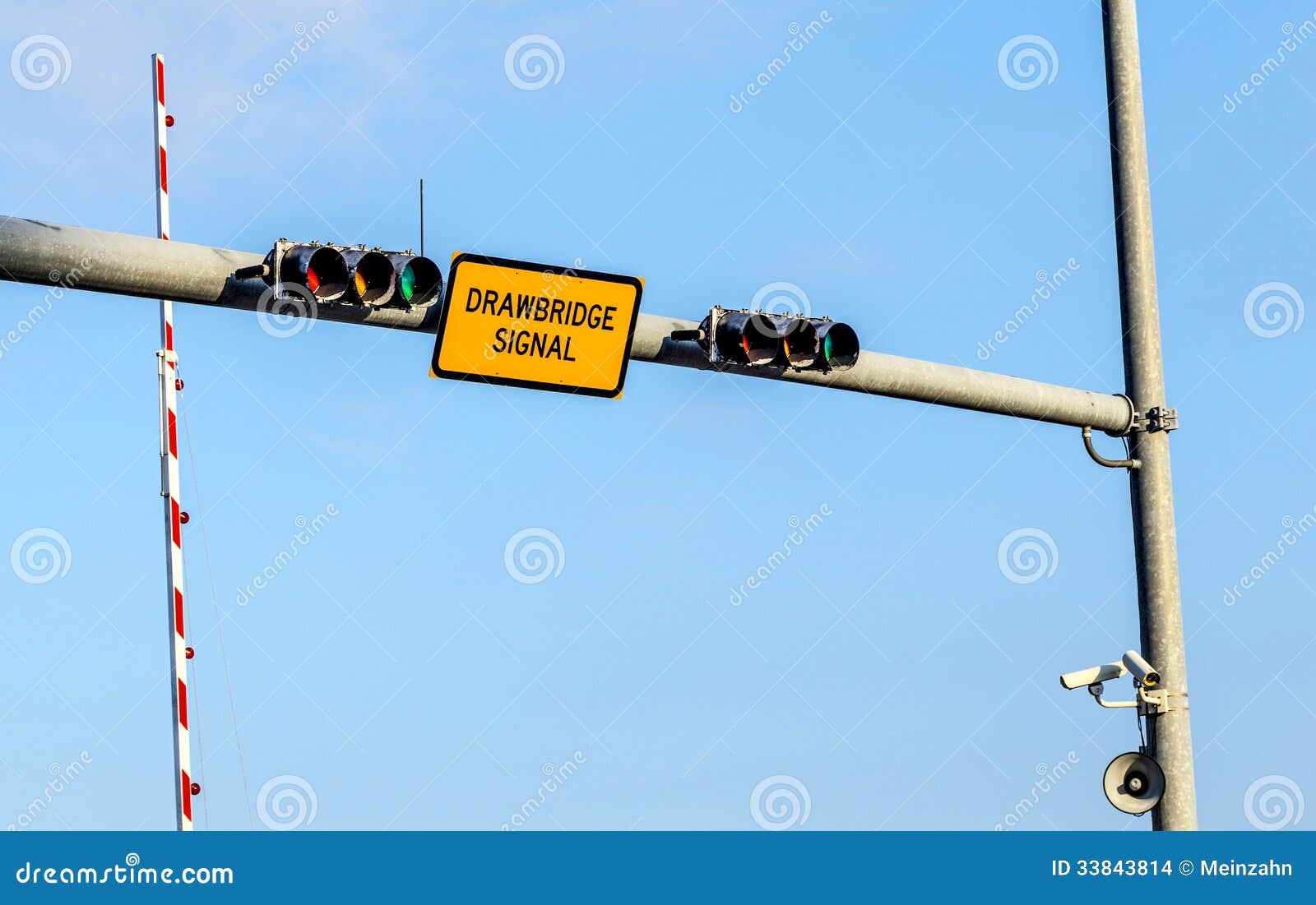 Drawbridge Signal with Traffic Stock Photo - Image of waiting, light ...