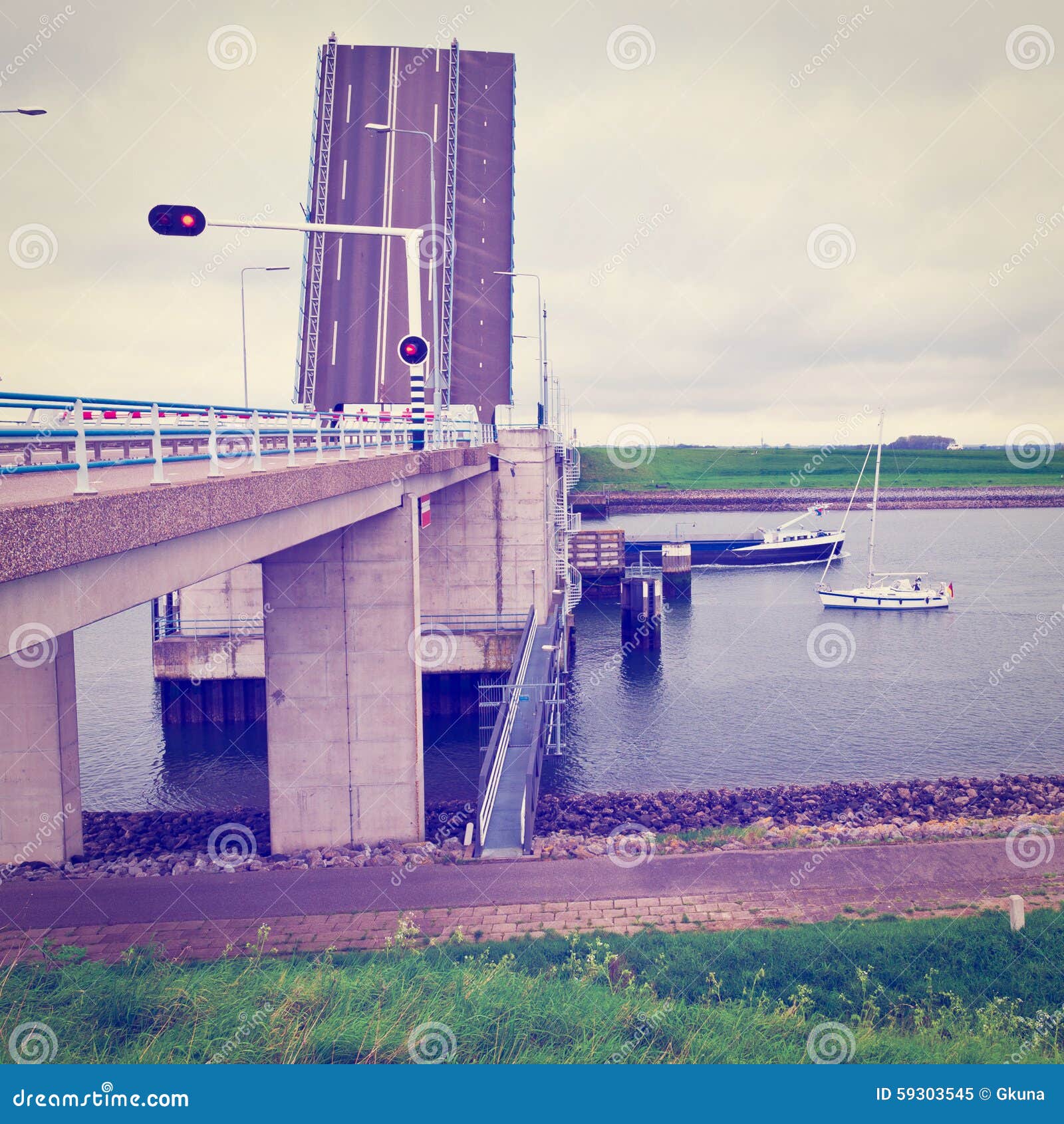 Drawbridge stock image. Image of grass, embankment, nature - 59303545