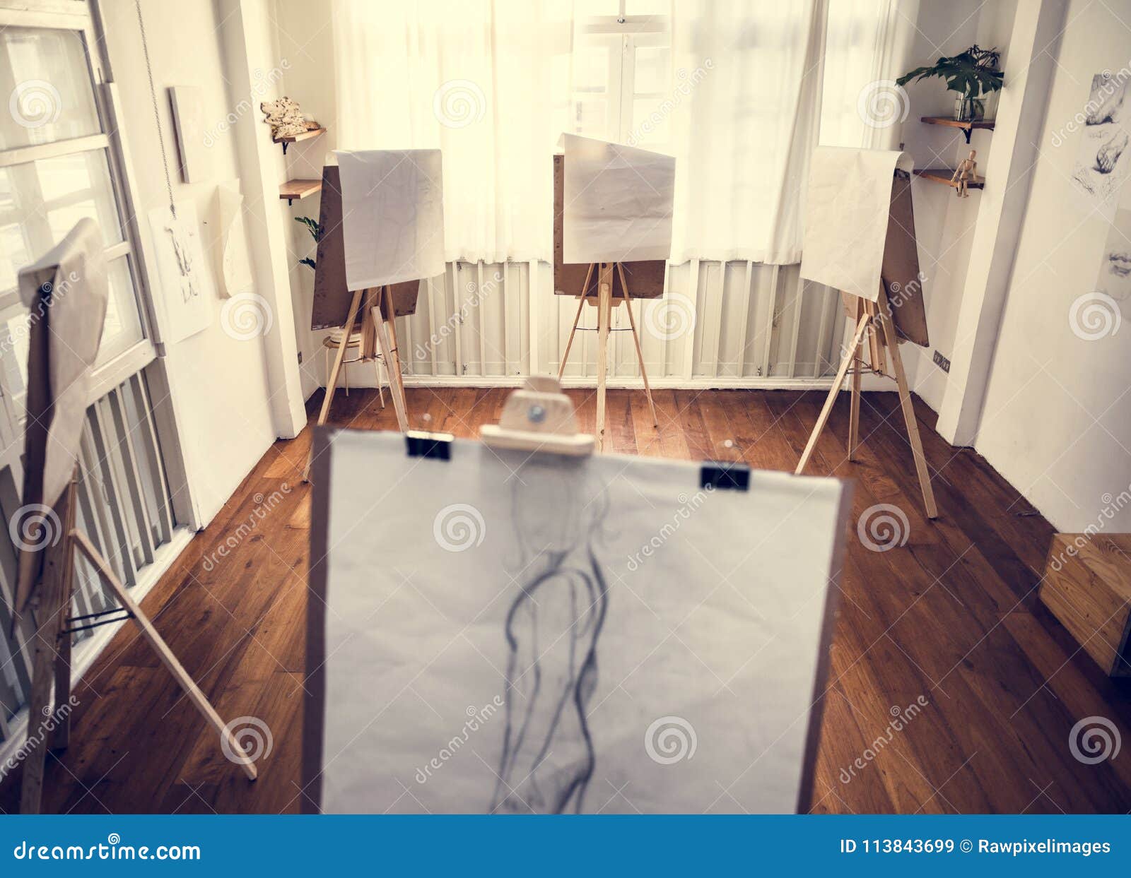 Drawing Class with Art Drawing Stand Stock Image - Image of paintings ...