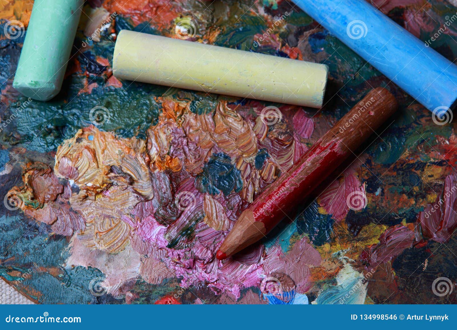 Drawing crayons with paper stock photo. Image of group - 134998546