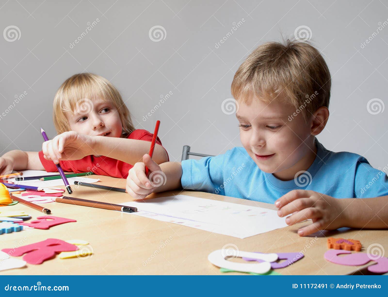 Drawing lesson stock image. Image of schoolboy, room - 11172491