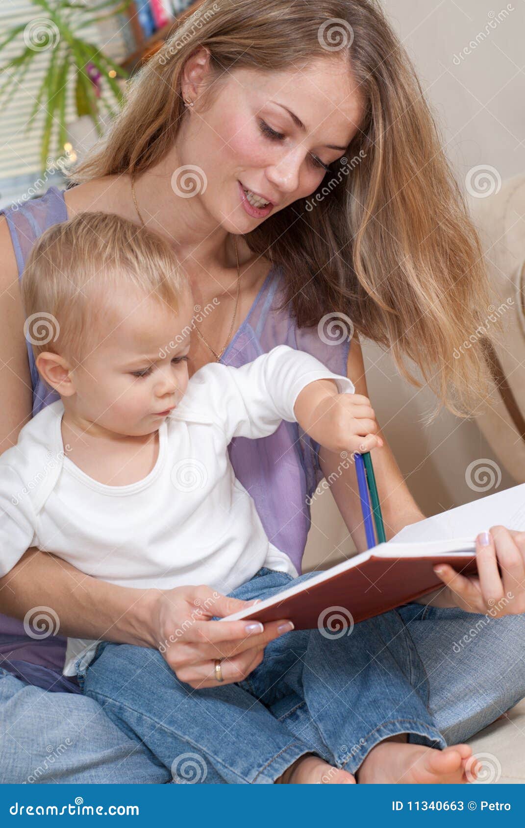 Drawing lesson stock image. Image of parent, people, drawing - 11340663
