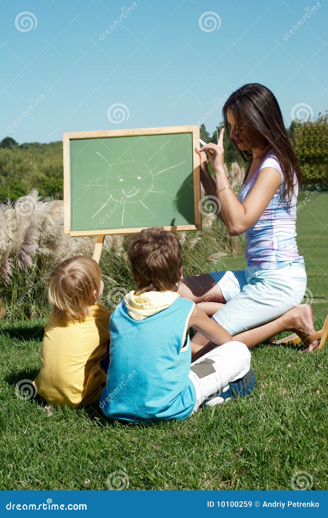 Drawing lesson outdoor stock image. Image of drawing - 10100259