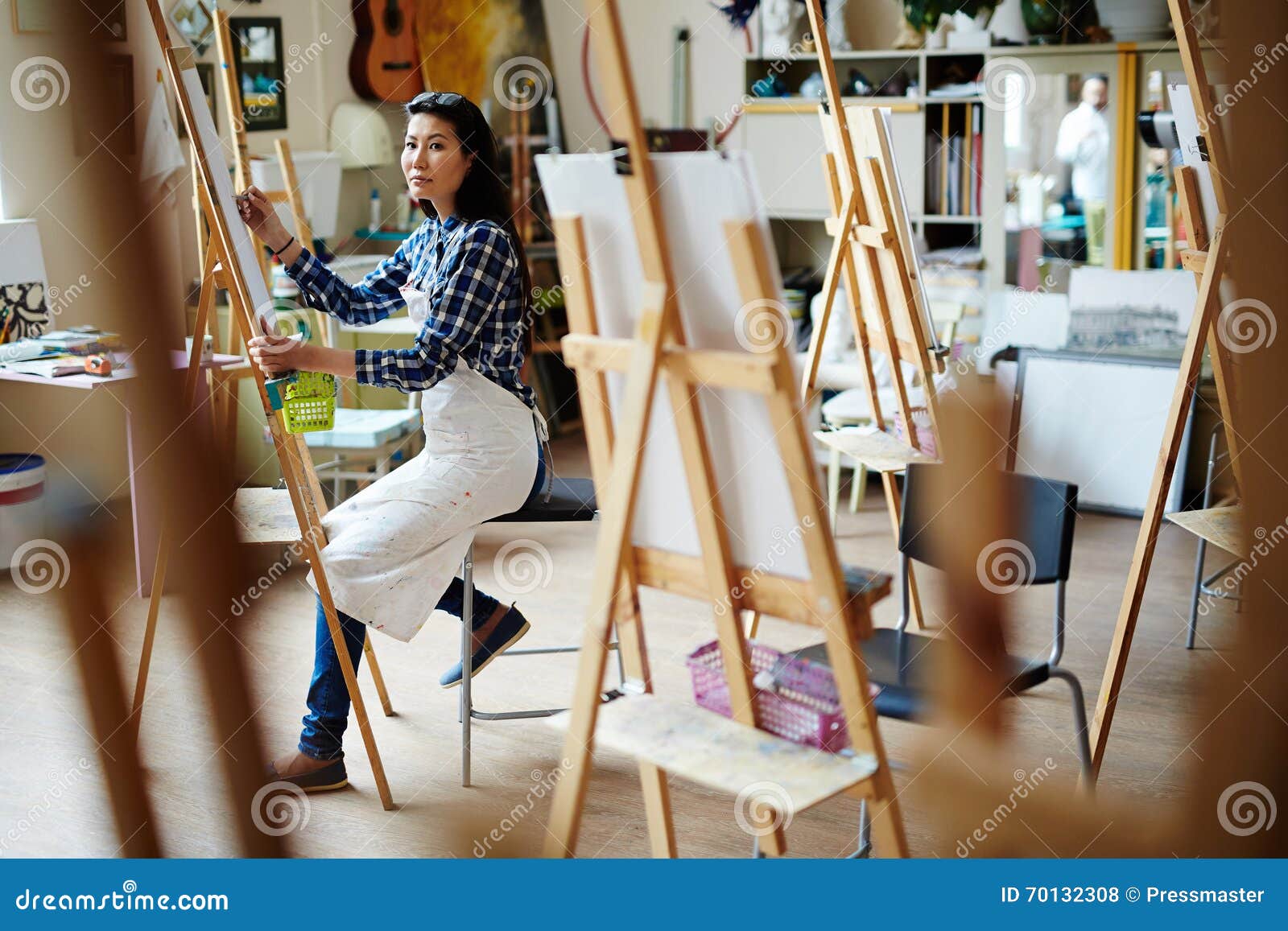 Drawing in workshop stock photo. Image of student, people - 70132308