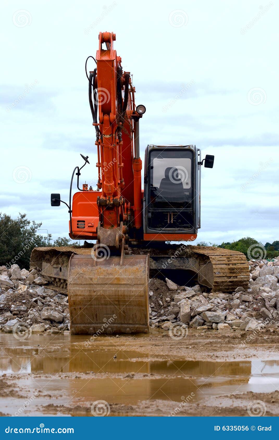 Dredge Picture. Image: 6335056