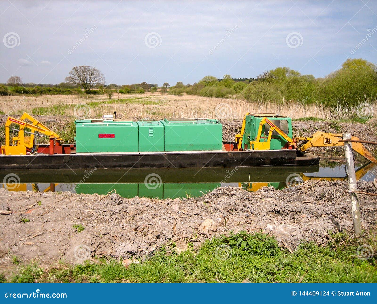 Dredger on River editorial stock image. Image of dredge - 144409124