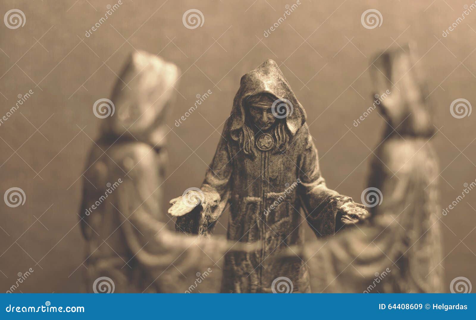 Drei Hexen stockbild. Bild von betrieb, abbildungen, natürlichkeit ...