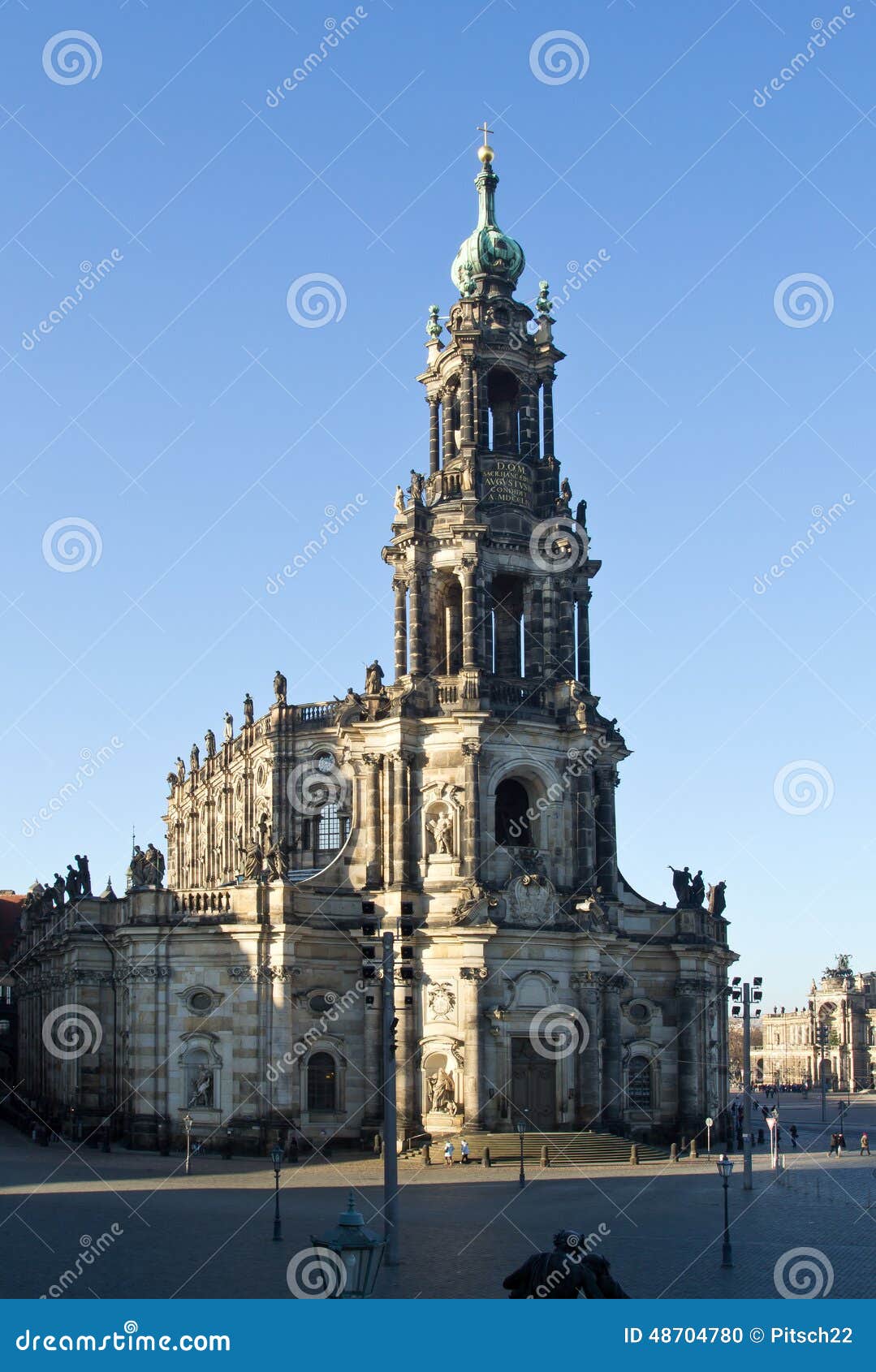 Dresda, chiesa Hofkirche fotografia stock. Immagine di casa - 48704780