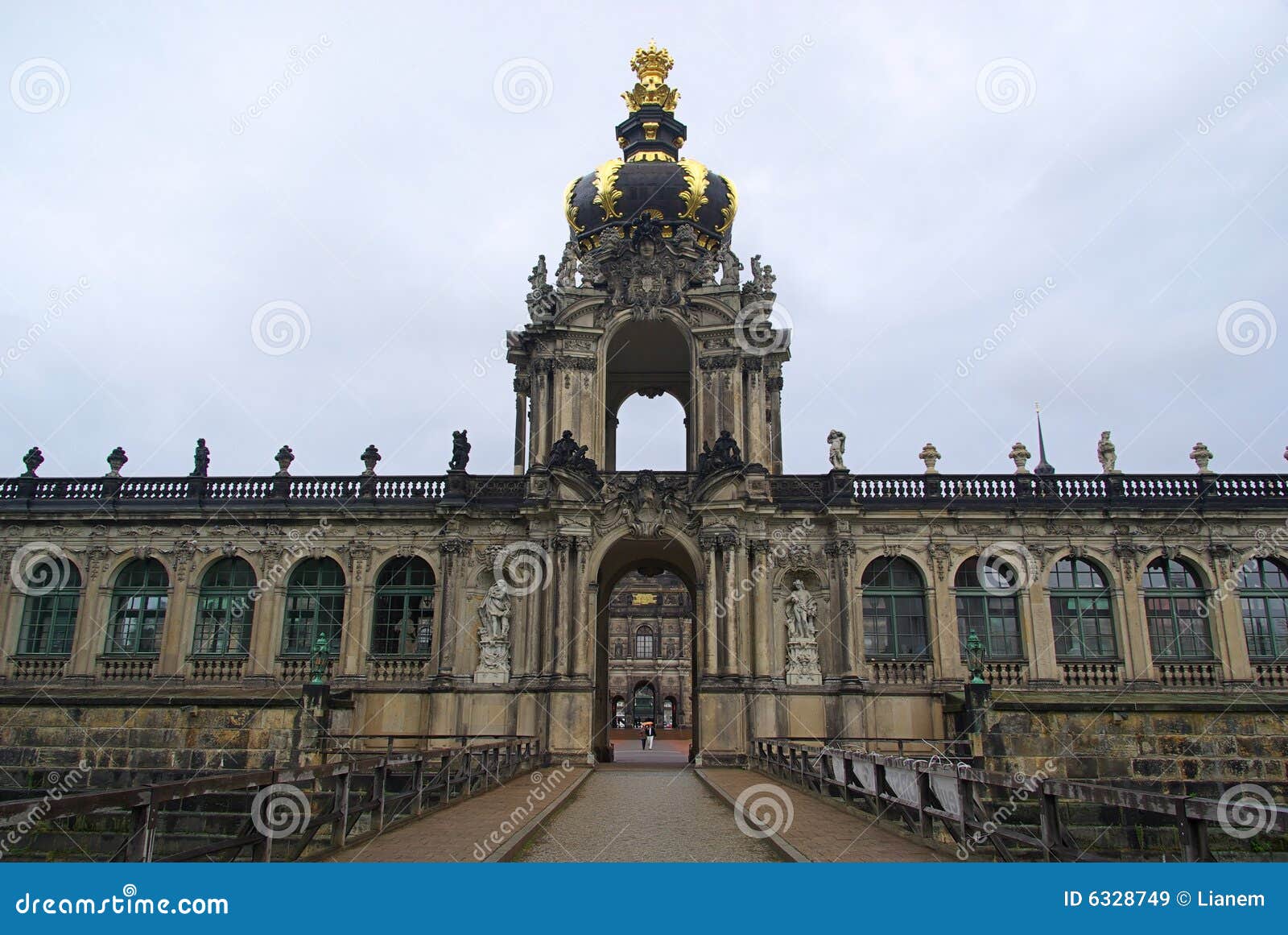 Dresda Zwinger 01 immagine stock. Immagine di cancello - 6328749