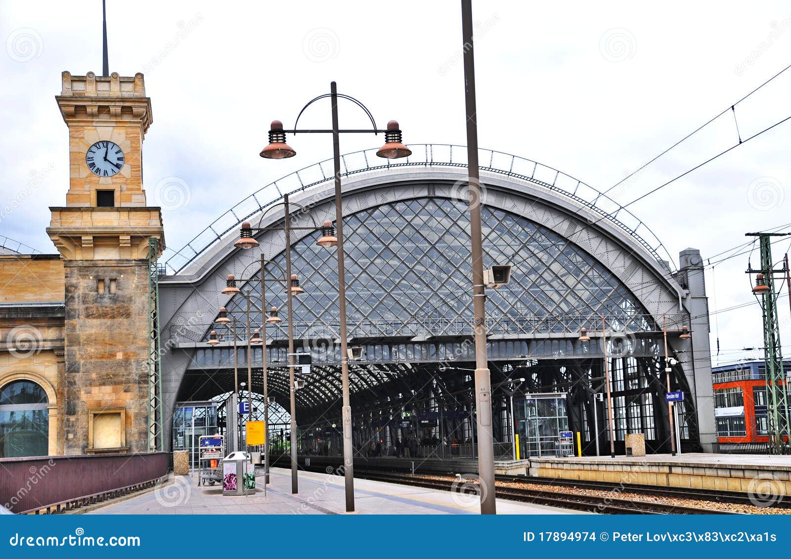 Dresden Hauptbahnhof editorial stock image. Image of building - 17894974