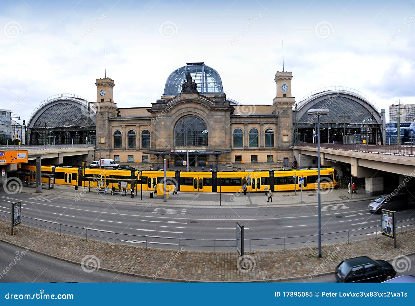 Dresden Hauptbahnhof editorial image. Image of construction - 17895085
