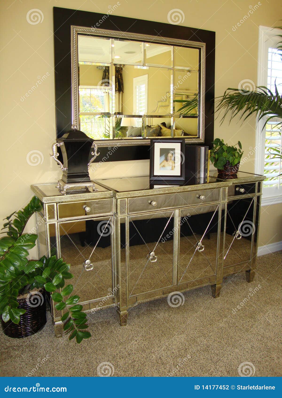 Lillian - Dresser, Mirror