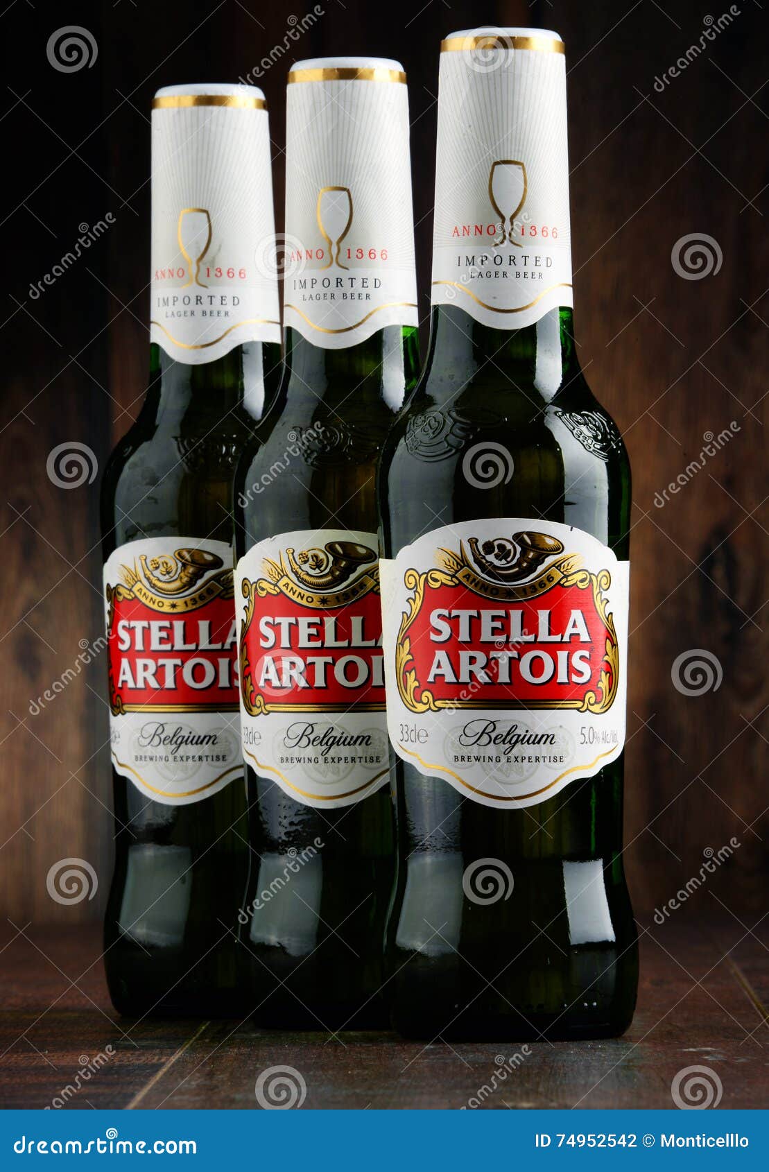 Drie Flessen Stella Artois-bier Redactionele Fotografie - Image of ...