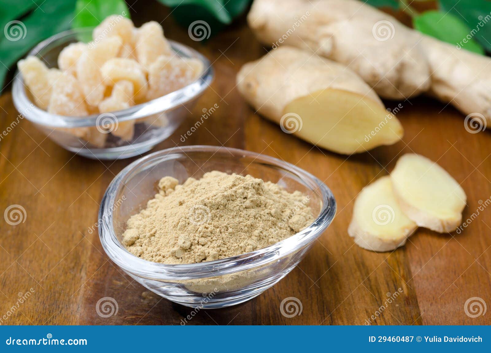 Drie Soorten Gemalen, Vers En Geglaceerde Gember - Stock Afbeelding ...