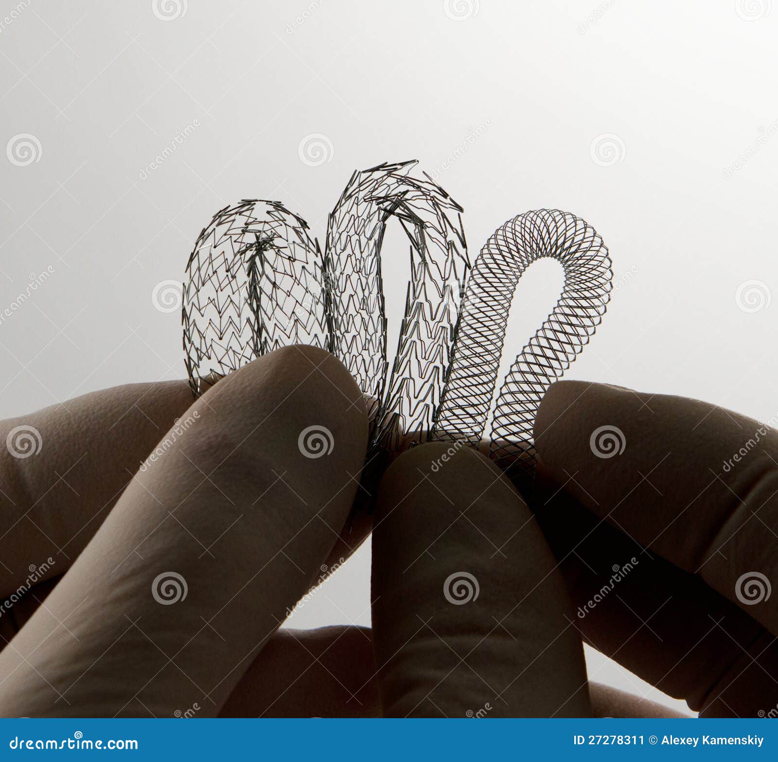 Drie Stents Voor Endovascular Chirurgie Stock Afbeelding - Image of ...