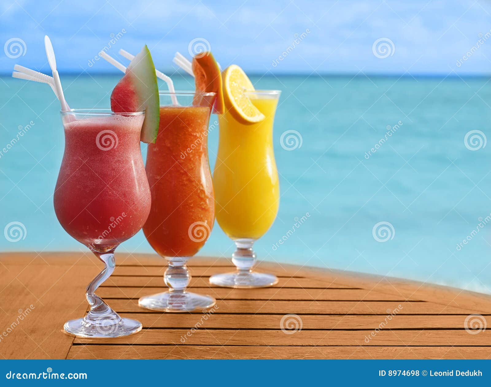 Drie verse sappen stock foto. Image of gezond, oceaan - 8974698