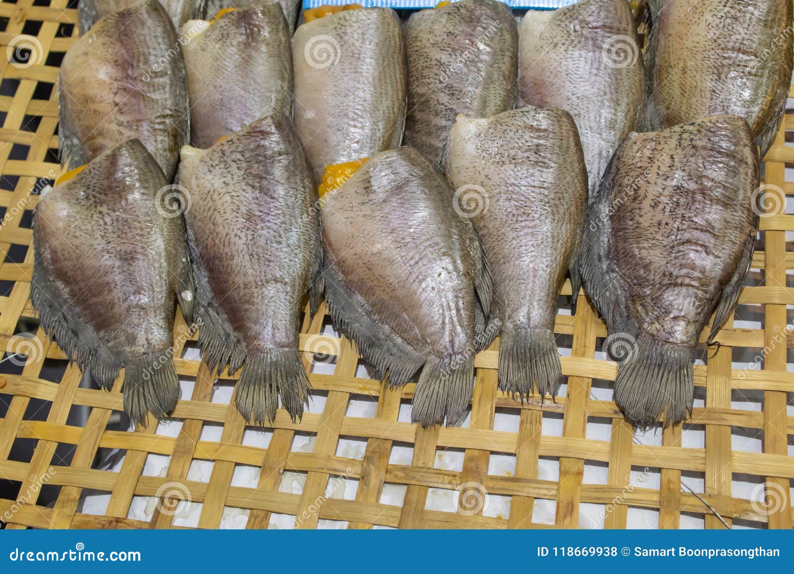 Dried Fish on Bamboo Basket. Stock Photo - Image of cook, damsel: 118669938