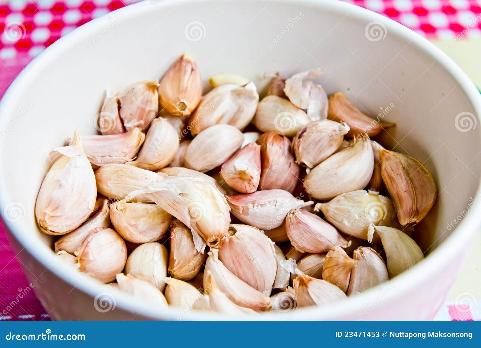 Dried garlic in a cup stock image. Image of ingredient - 23471453