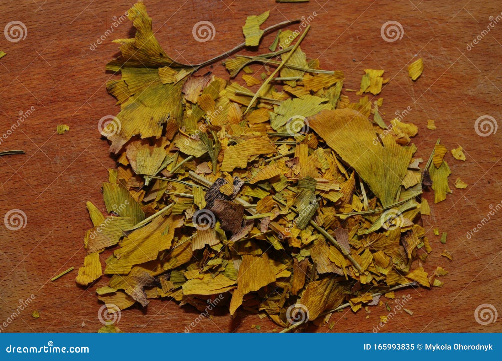 Dried Ginkgo Leaves on the Table Stock Image - Image of beauty, falling ...