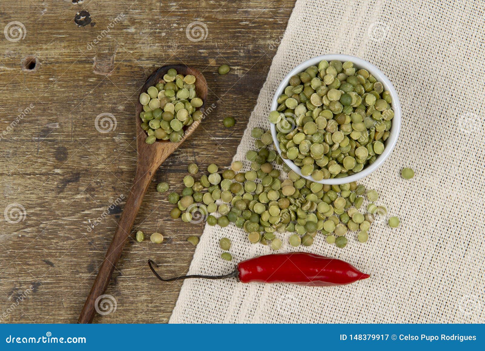 Dried green pea in half stock image. Image of agriculture - 148379917