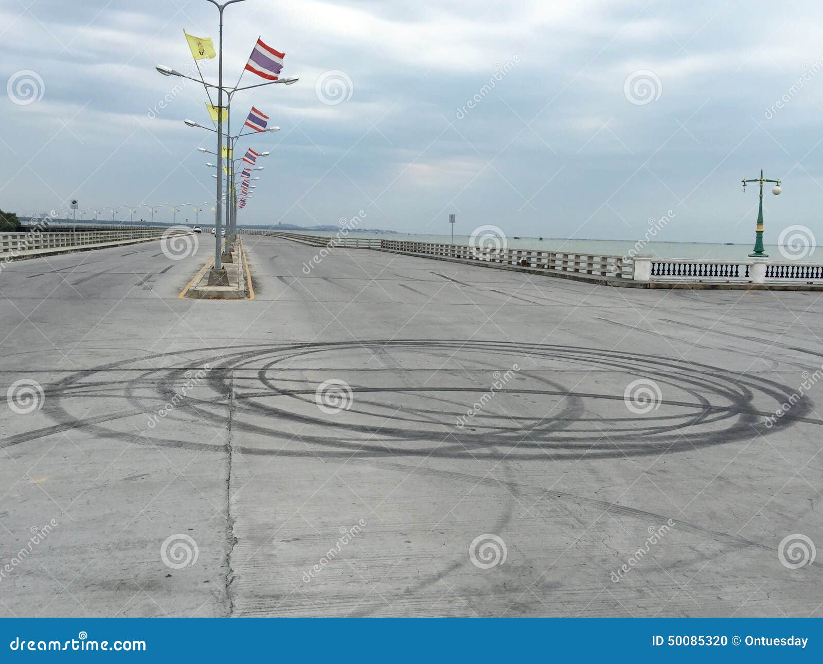 Donut Tracks Stock Photos - Free & Royalty-Free Stock Photos from ...