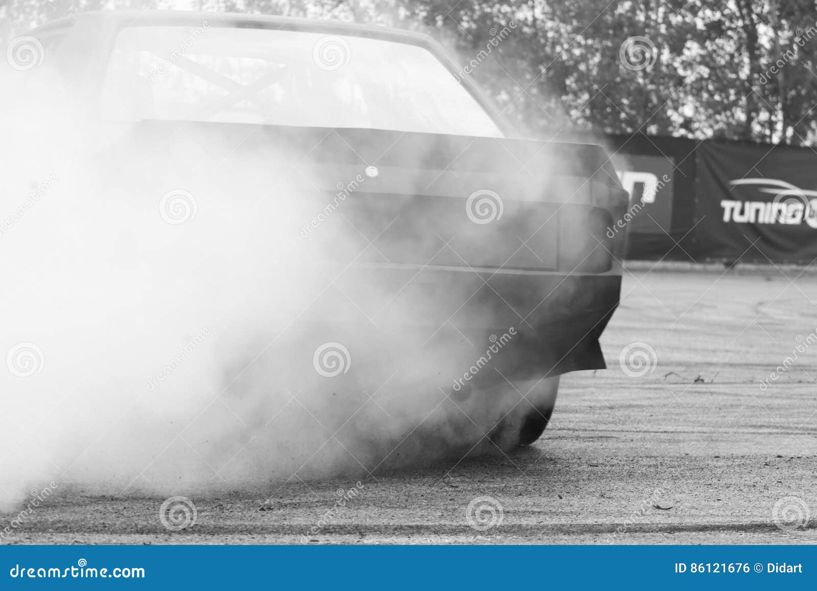 Drifting tires in smoke editorial photo. Image of driver - 86121676